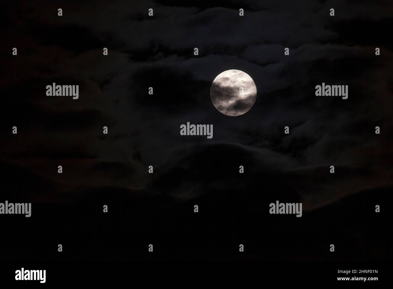 Telephoto lens shot of moon hi-res stock photography and images - Alamy