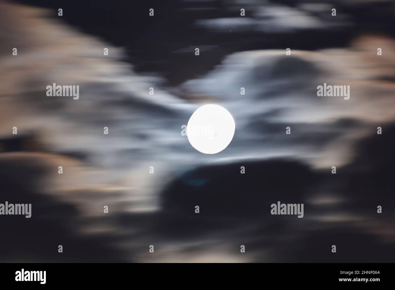 Telephoto lens shot of moon hi-res stock photography and images - Alamy