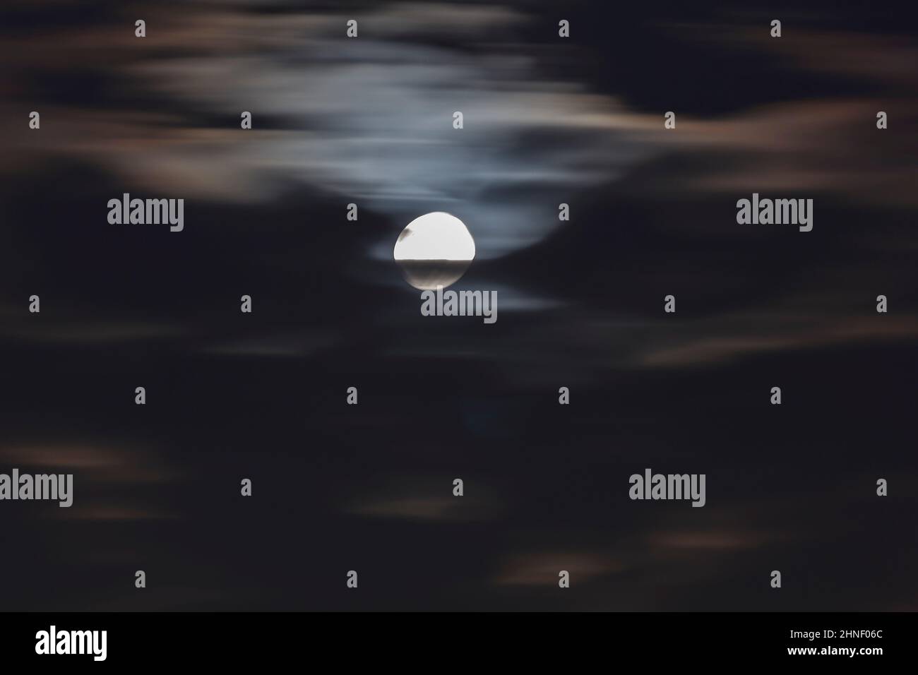 Telephoto lens shot of moon hi-res stock photography and images - Alamy