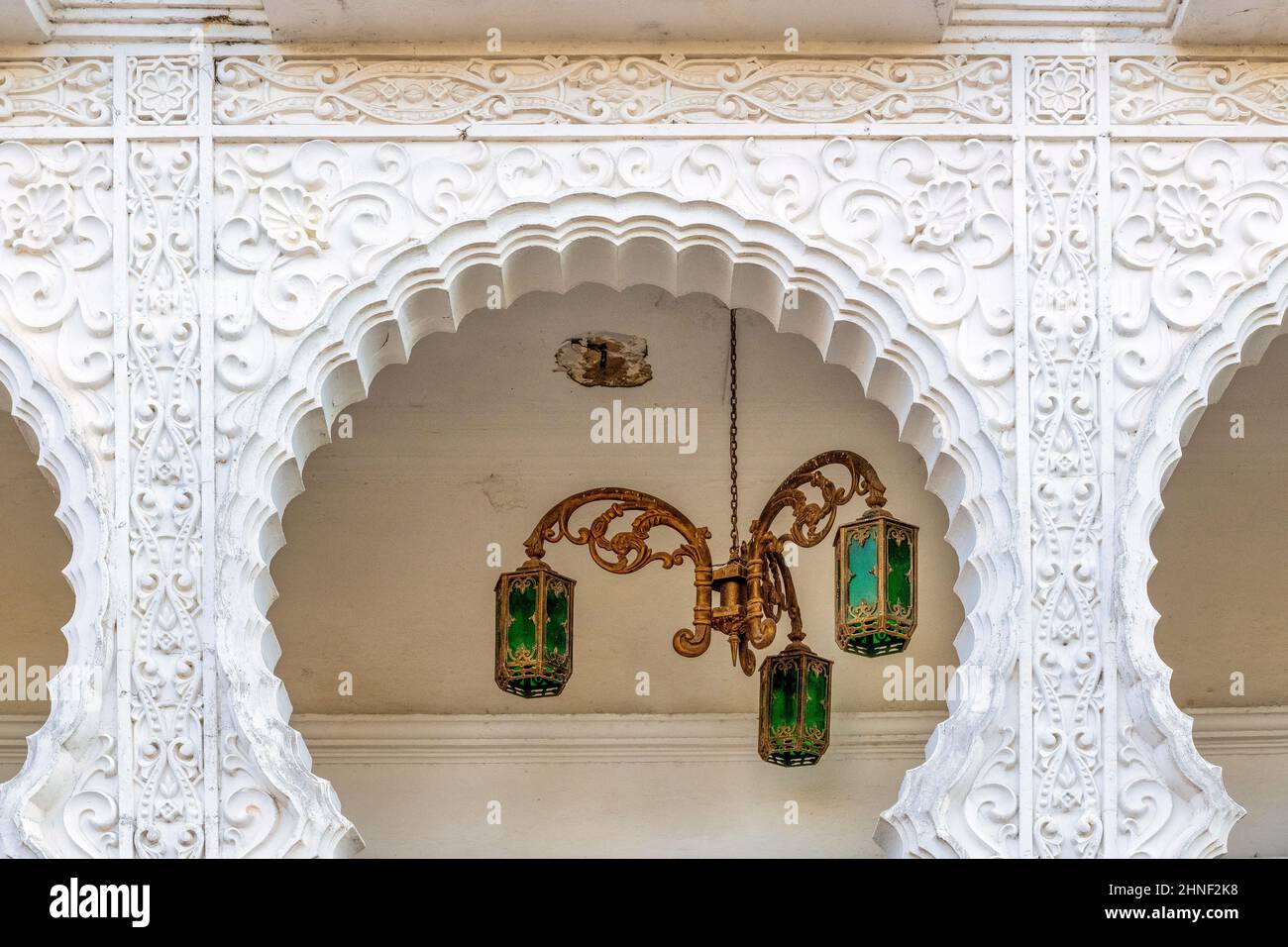 Islamic style building in hi-res stock photography and images - Alamy