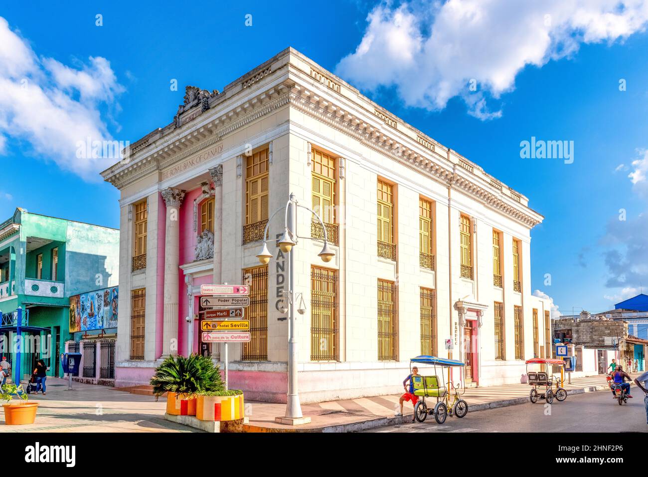 Former royal bank building hi-res stock photography and images - Alamy