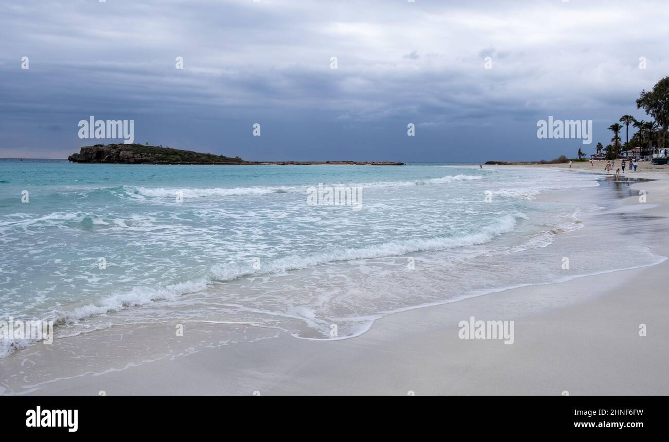 Idyllic empty golden sandy beach. Nissi bay beach, Ayia Napa, Cyprus ...