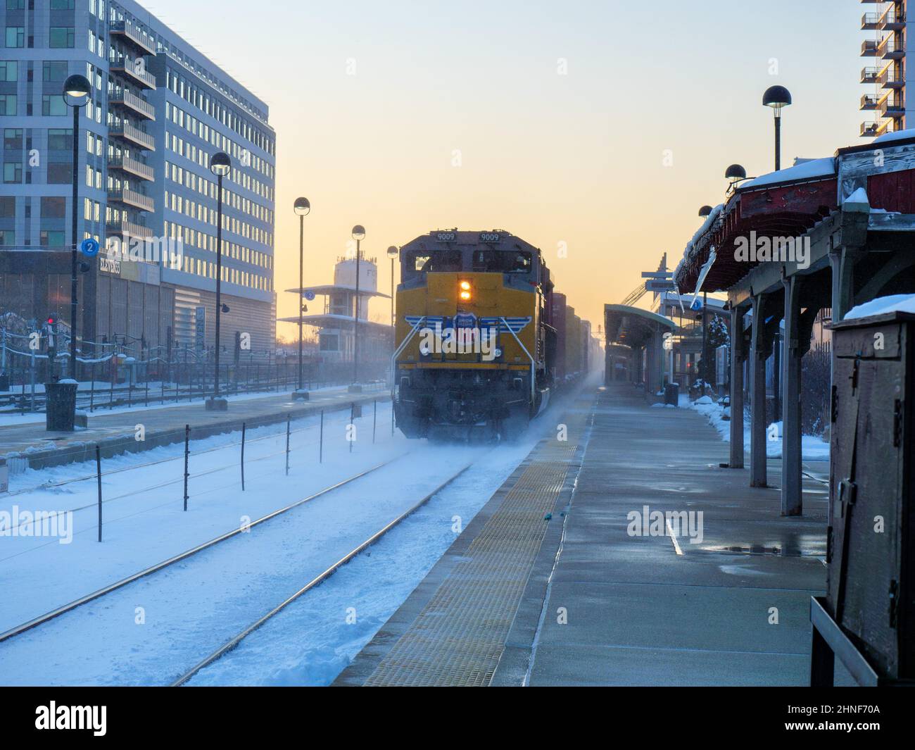 Emd sd70ah hi-res stock photography and images - Alamy