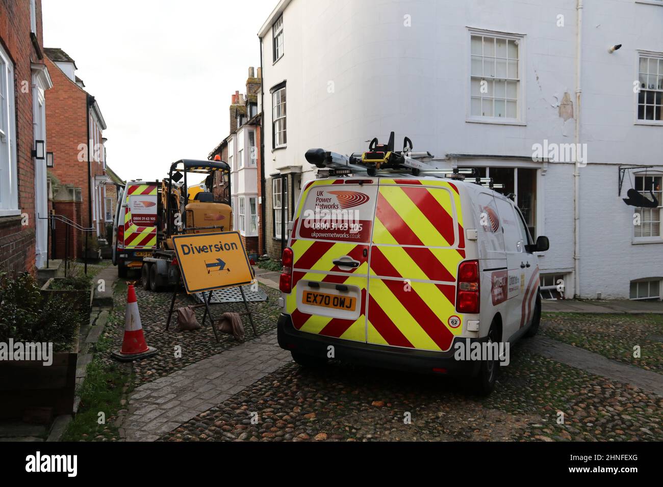 UK POWER NETWORKS ROADWORKS AND VEHICLES Stock Photo - Alamy