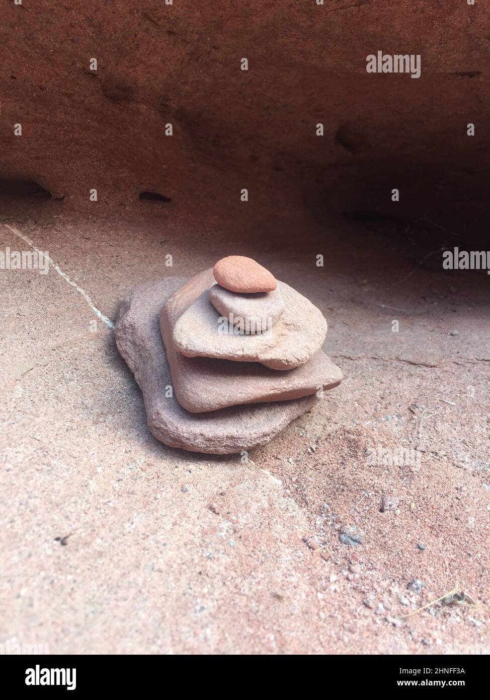 Five stones hi-res stock photography and images - Alamy