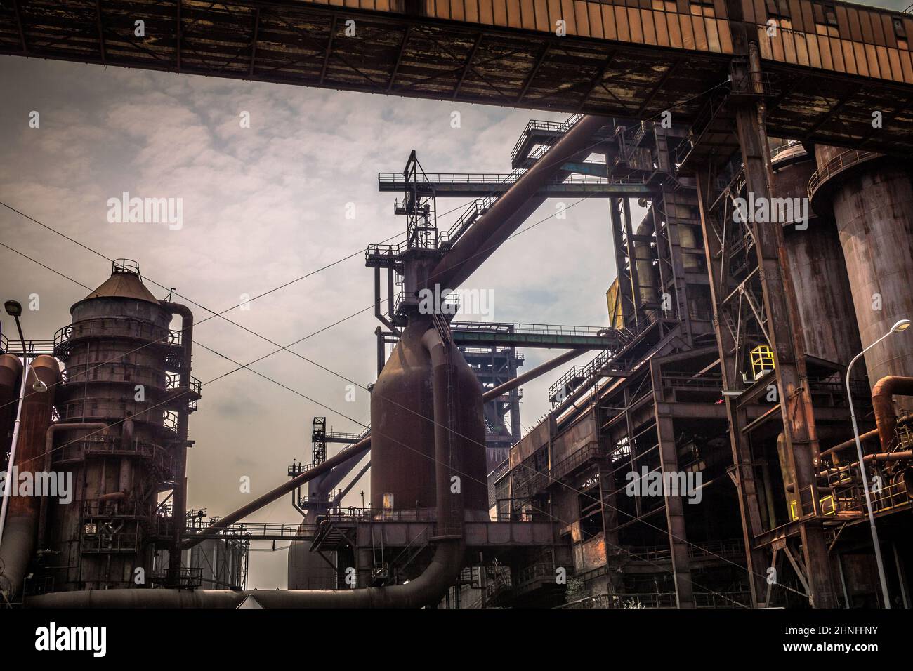 Industrial smelter hi-res stock photography and images - Alamy