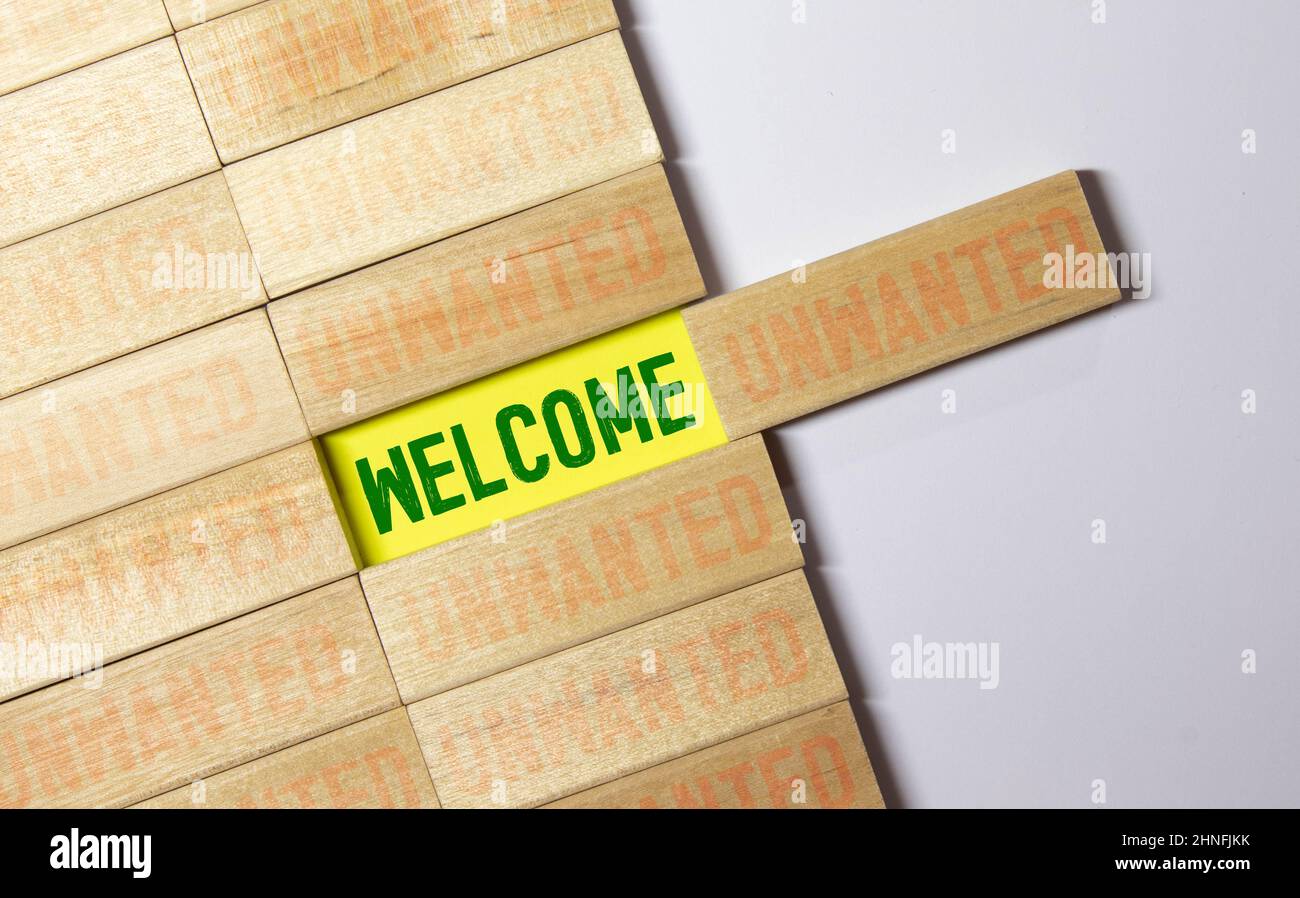 Immigrants welcome sign hi-res stock photography and images - Alamy