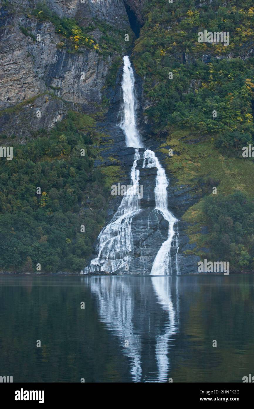 Geiranger waterfall hi-res stock photography and images - Alamy