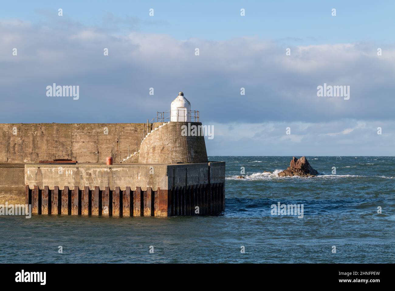 Oceanic fishing pier hi-res stock photography and images - Alamy