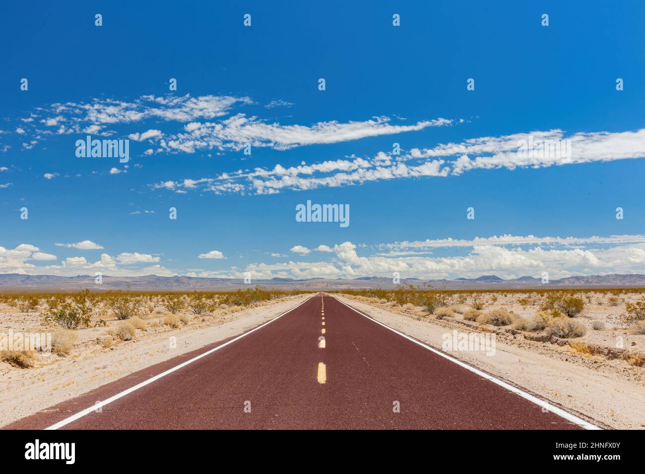 Sunny view of the desert landscape at Las Vegas, Nevada Stock Photo - Alamy