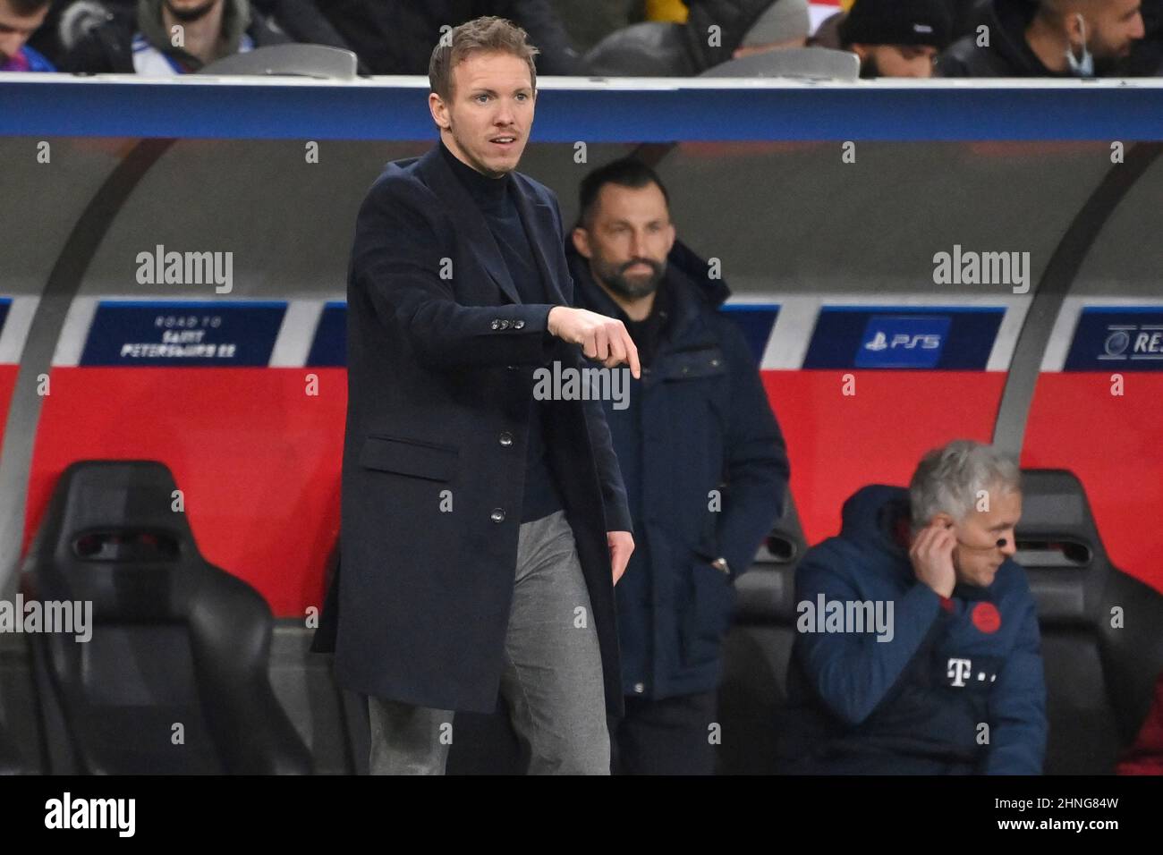 coach Julian NAGELSMANN (FC Bayern Munich) gesture, gives instructions ...