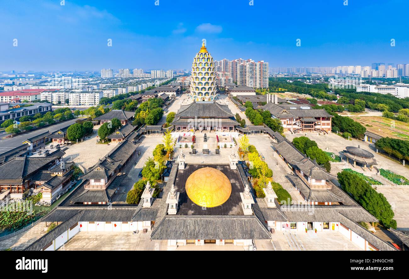 Temple environment hi-res stock photography and images - Alamy