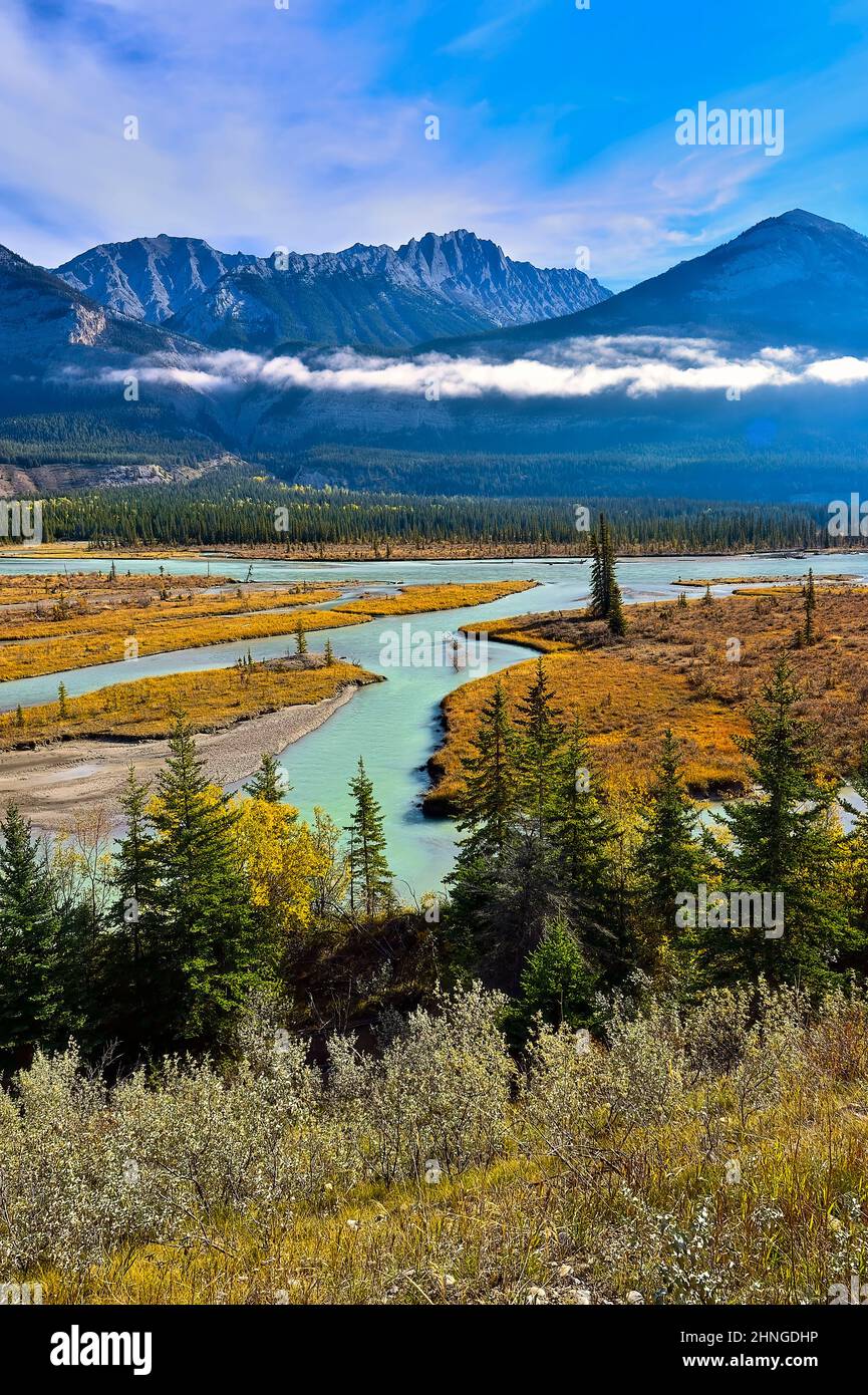 Jasper mountains canada hi-res stock photography and images - Alamy