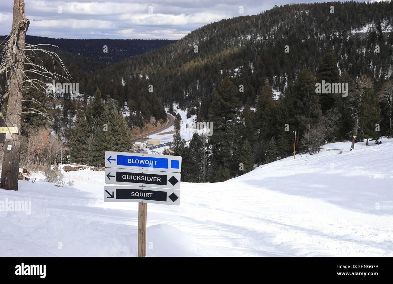 Signs on the pistes Stock Photo - Alamy