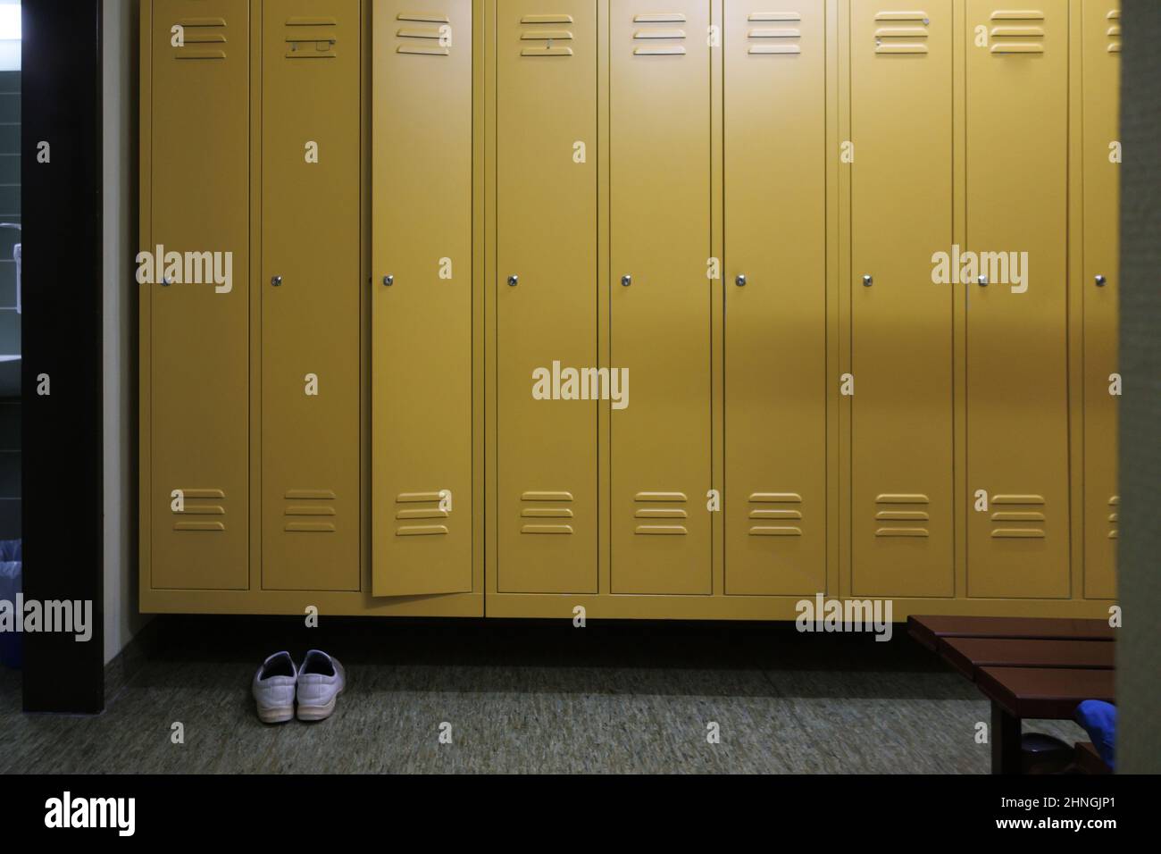 Hospital changing room hi-res stock photography and images - Alamy