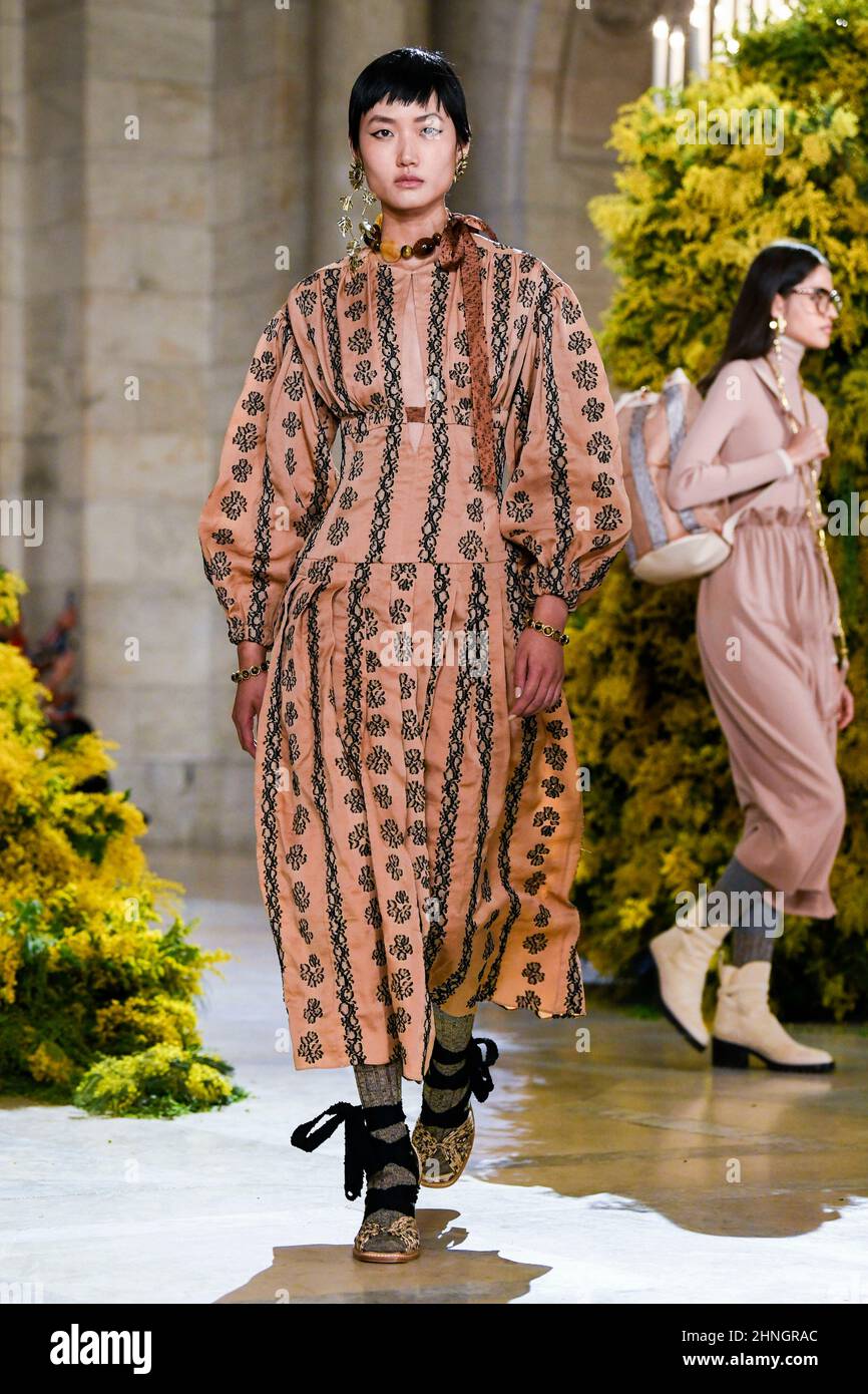 ULLA JOHNSON Fall/Winter 2022-23 Runway during New York Fashion Week ...