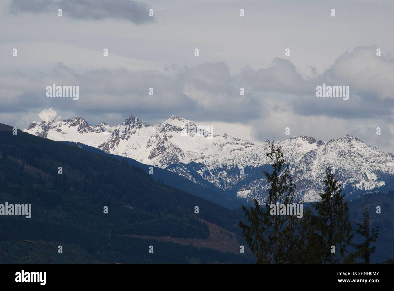 View looking north to the Stewart Mountain Range Stock Photo - Alamy
