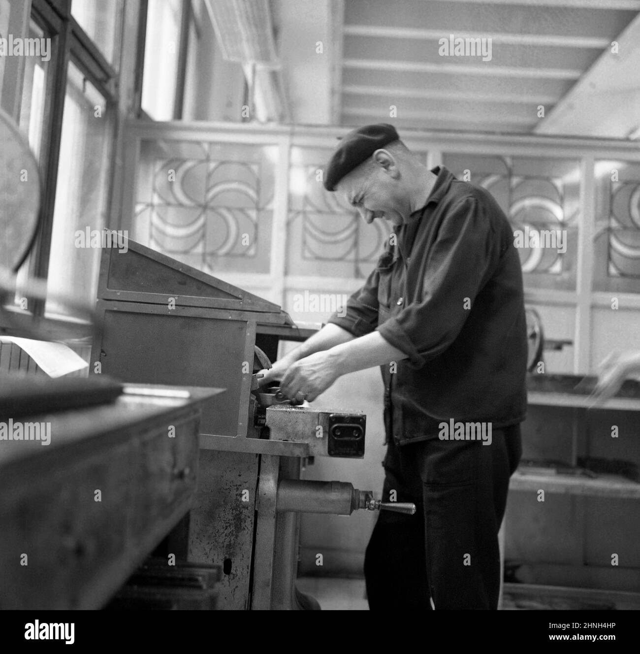 1970s portrait worker hi-res stock photography and images - Alamy
