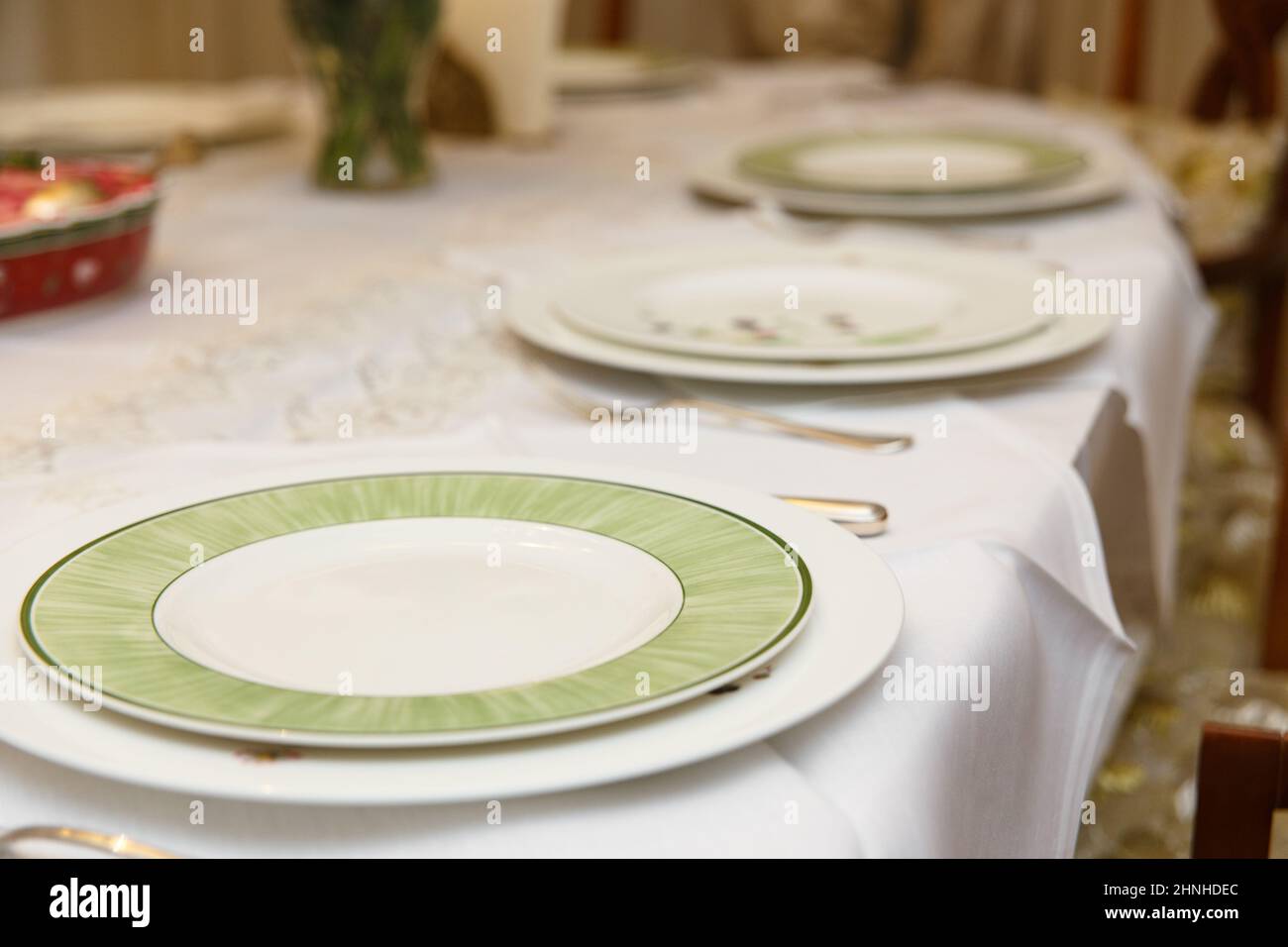 Knitted plates hi-res stock photography and images - Alamy