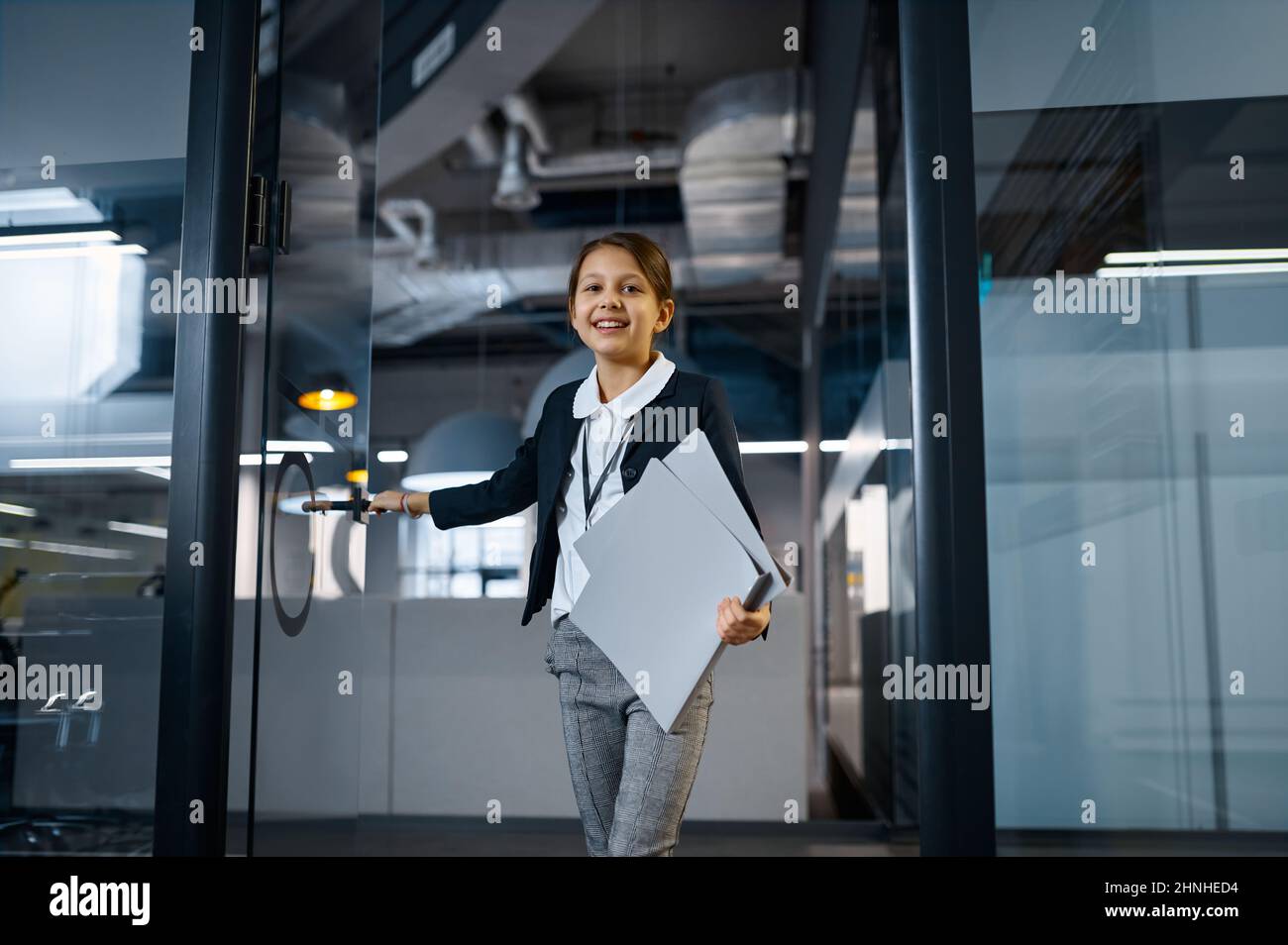 Girl entering room hi-res stock photography and images - Alamy