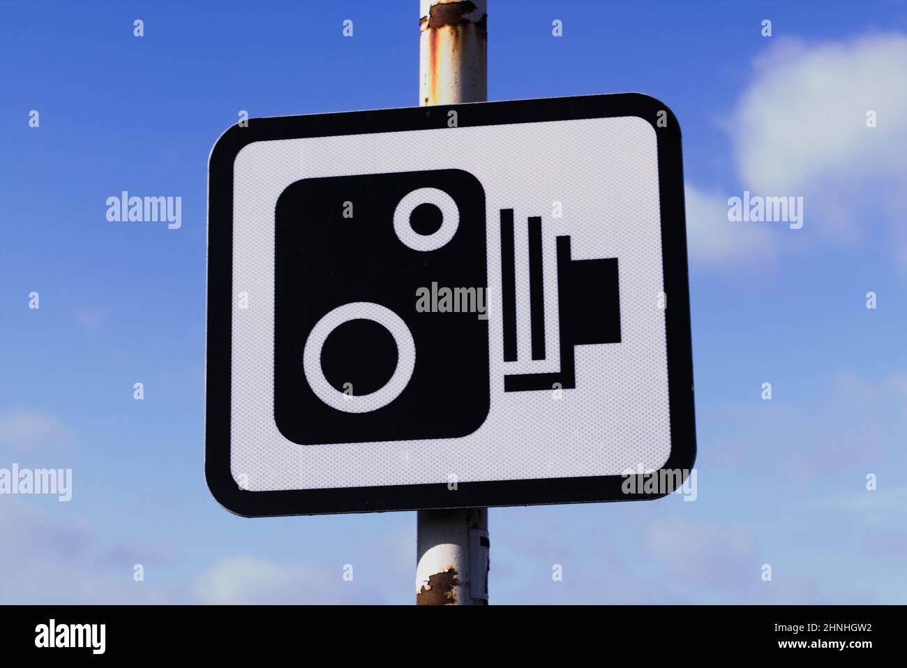 Fixed speed camera hi-res stock photography and images - Alamy