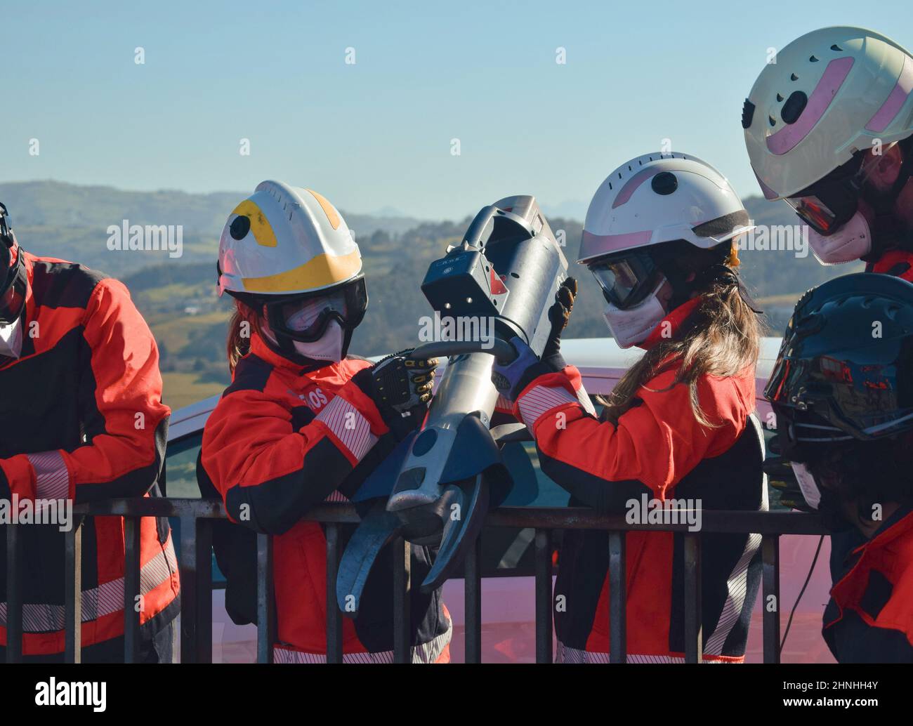 Jaws of life tool hi-res stock photography and images - Alamy