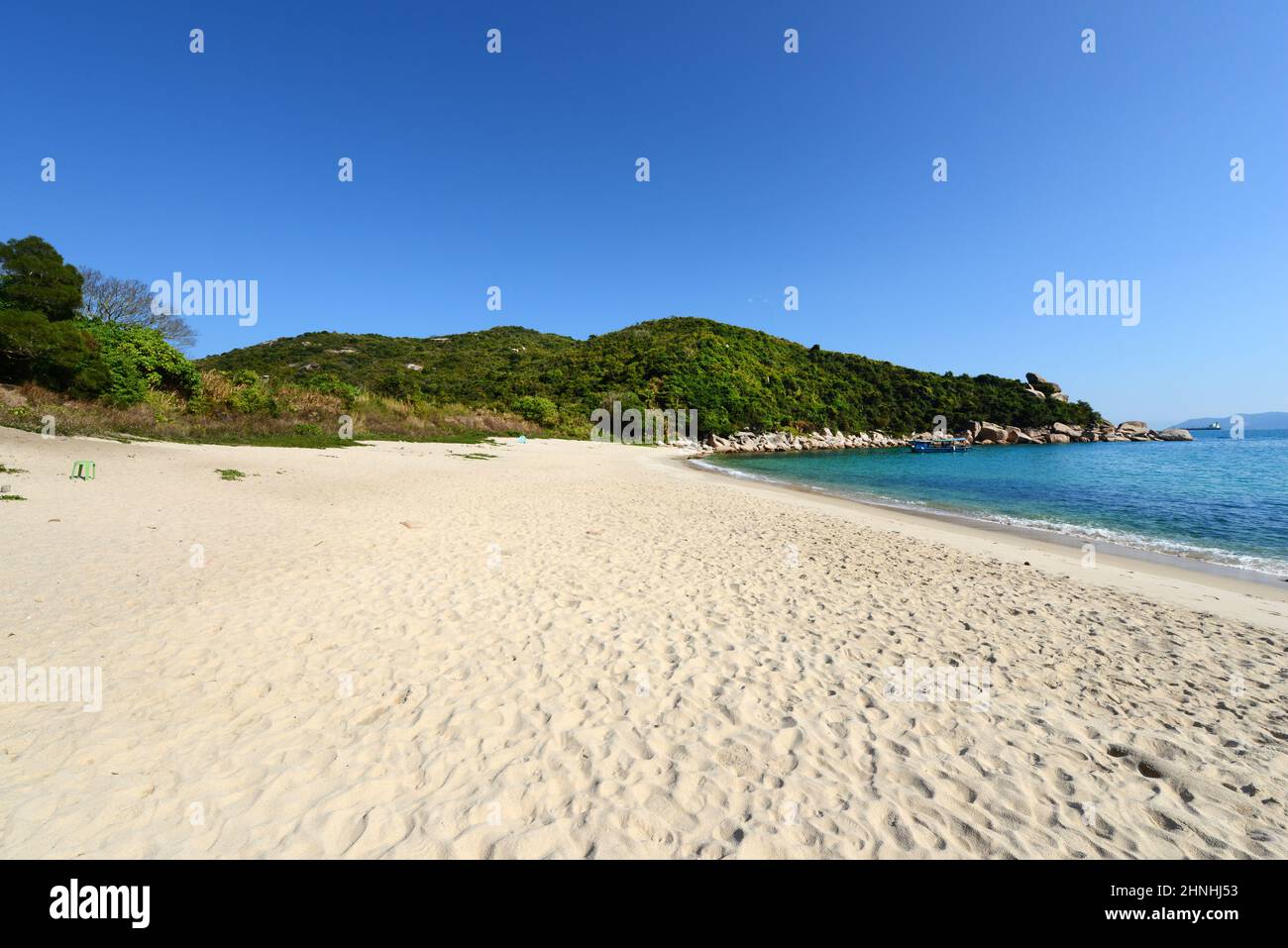 Sham Wan beach and bay, Lamma island, Hong Kong Stock Photo - Alamy