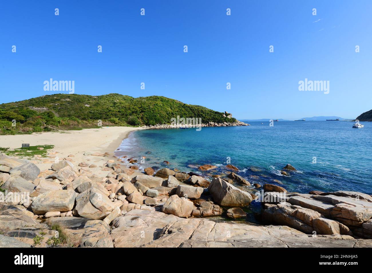 Sham Wan beach and bay, Lamma island, Hong Kong Stock Photo - Alamy