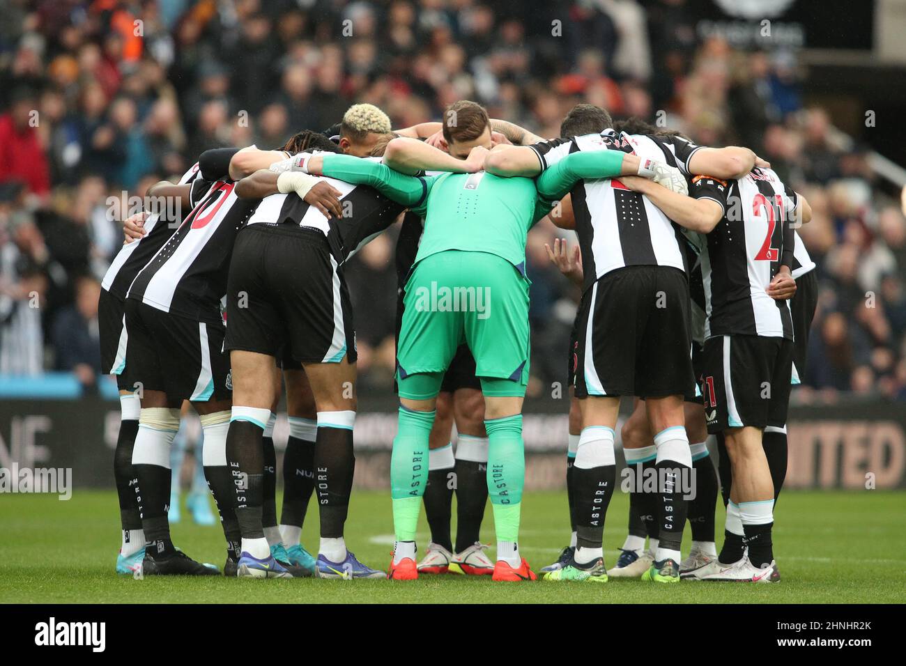 Newcastle United team huddle before kick off - Newcastle United v Aston ...
