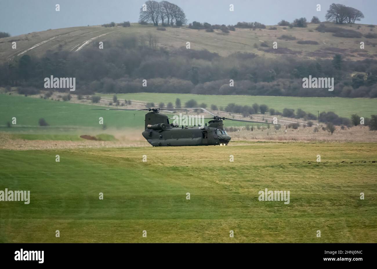Military chinook helicopter hi-res stock photography and images - Alamy