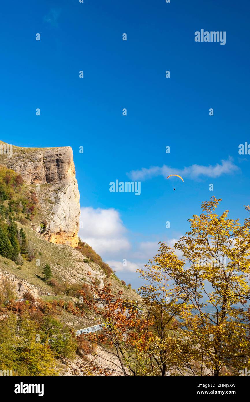 Monti Sibillini National Park, Autumn, Paragliding on the Red Leap ...