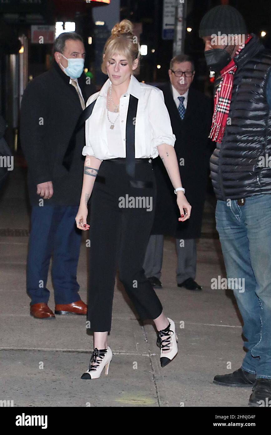 New York - NY - 20220124 - Kristen Stewart Arrives at The Late SHow ... New York - NY - 20220124 - Kristen Stewart Arrives at The Late SHow ...