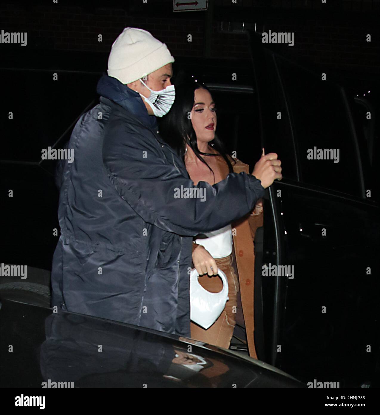 New York - NY - 20220127 Katy Perry and Orlando Bloom arrive at Carbone ...