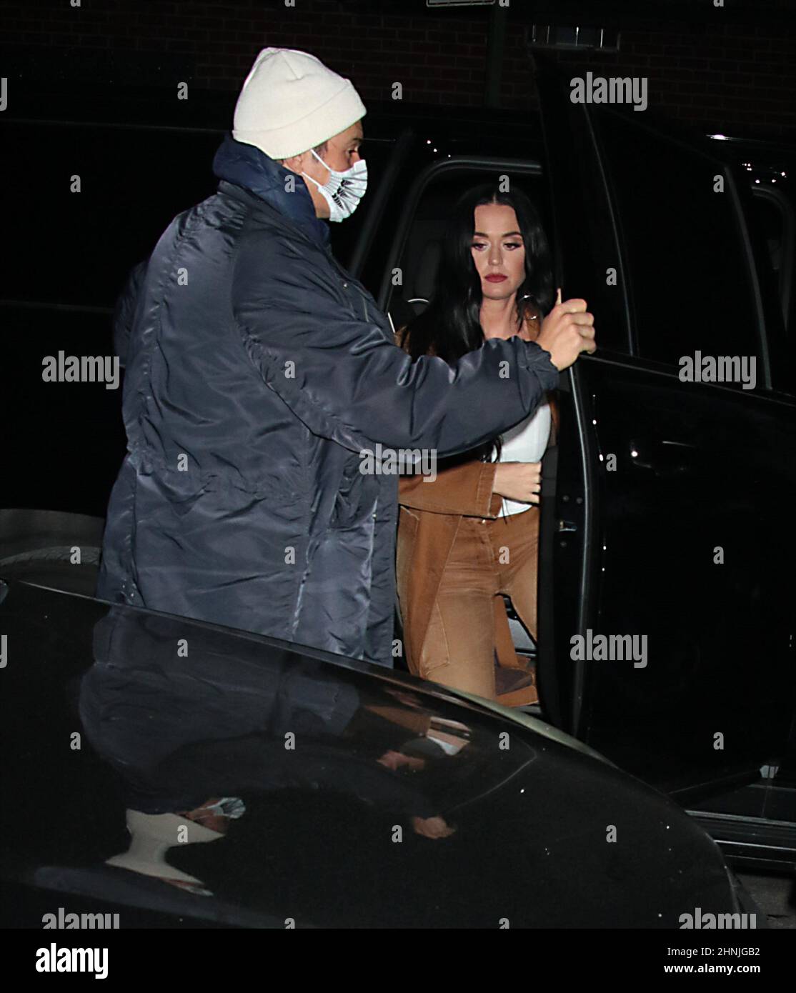 New York - NY - 20220127 Katy Perry and Orlando Bloom arrive at Carbone ...