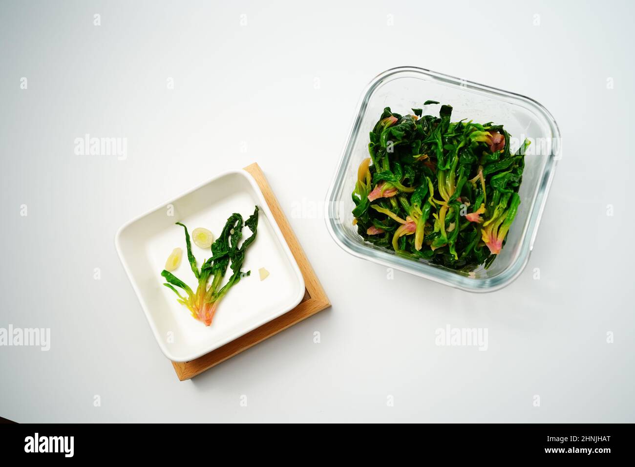 In particular, Bigeum Island spinach grown in the sea breeze is famous ...