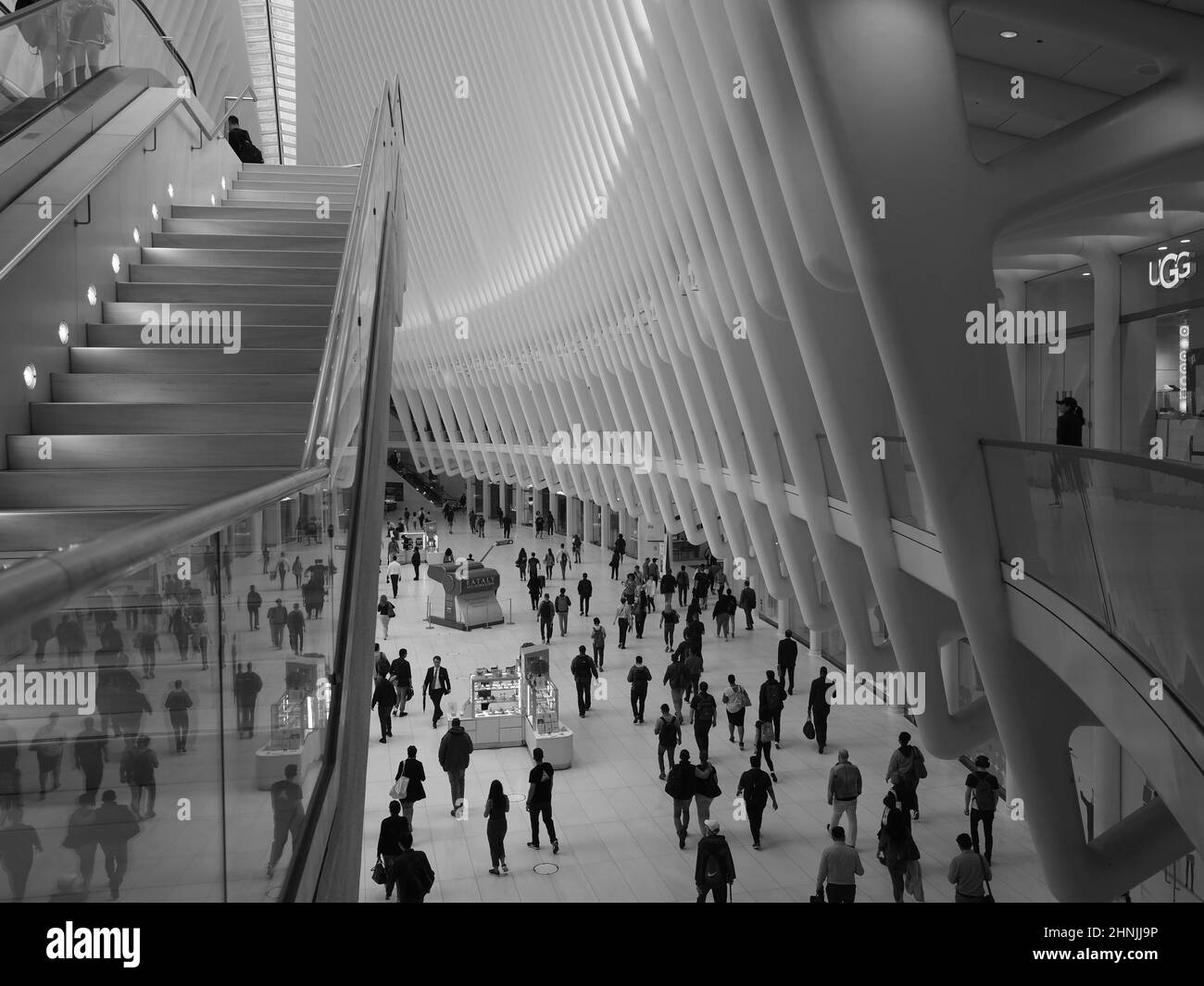 New york subway escalator crowd hi-res stock photography and images - Alamy