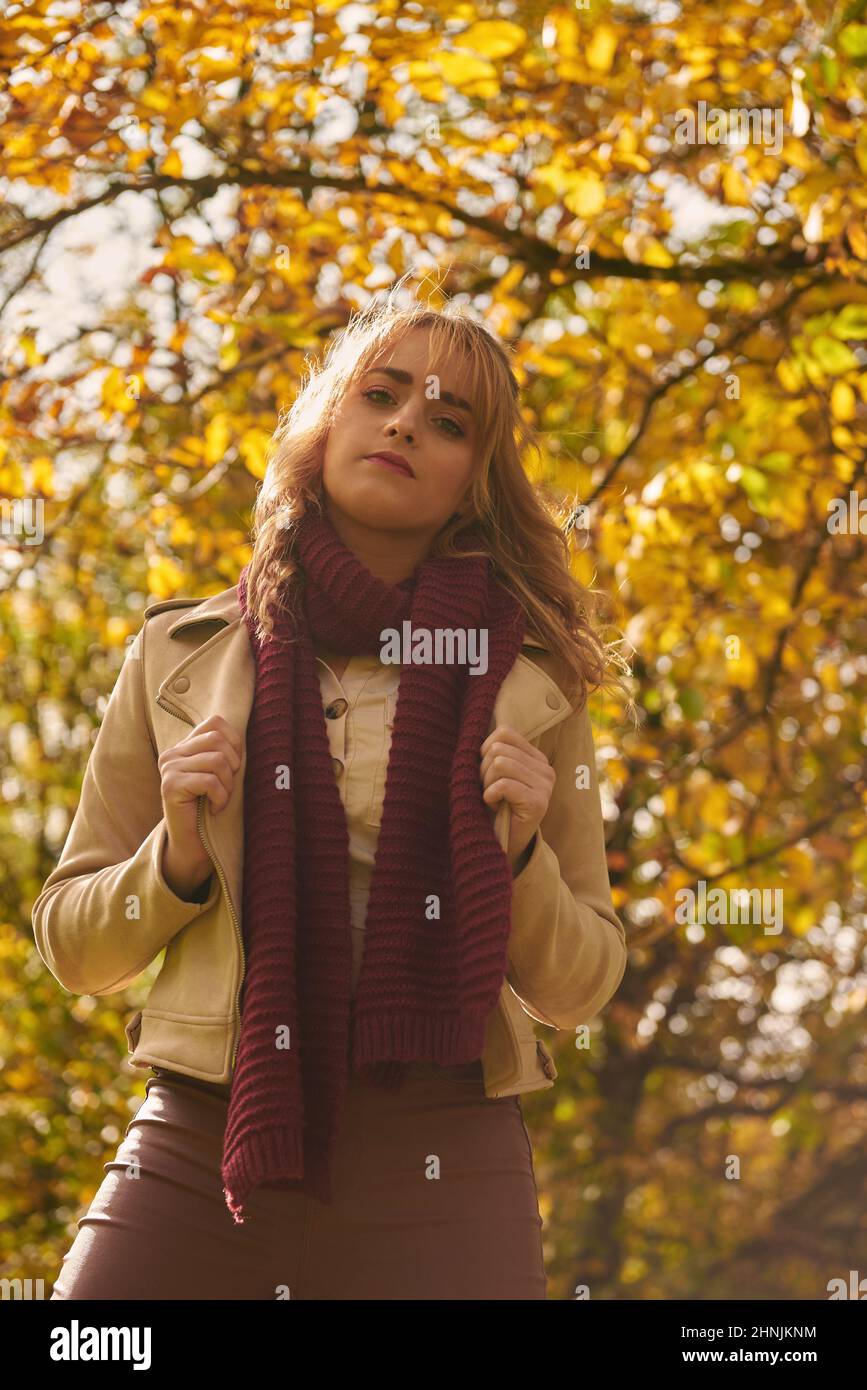 Woman wearing autumn fashion hi-res stock photography and images - Alamy