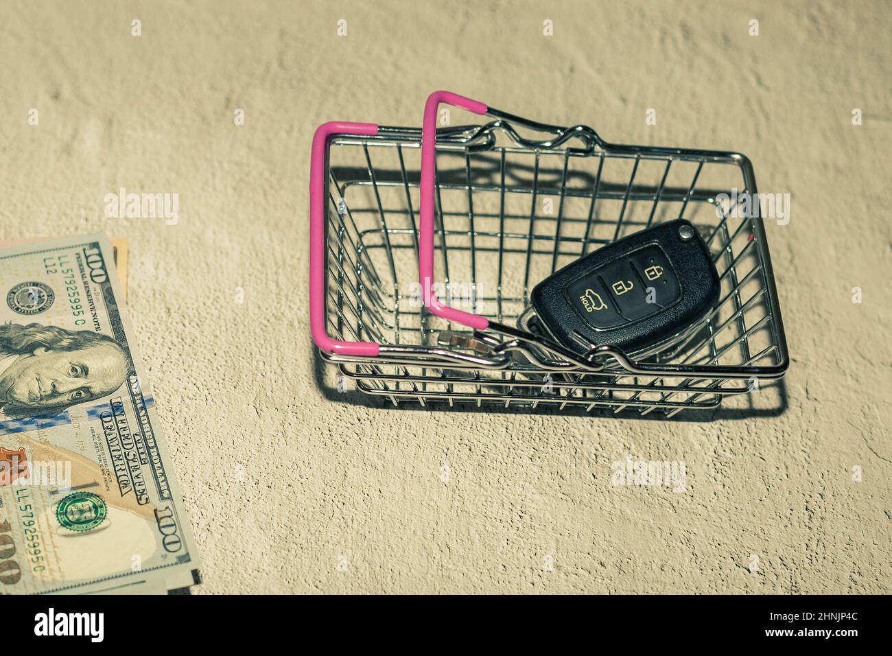 Car keys symbol hi-res stock photography and images - Alamy