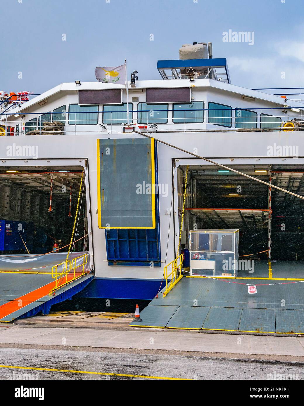 Car ferry port hi-res stock photography and images - Alamy