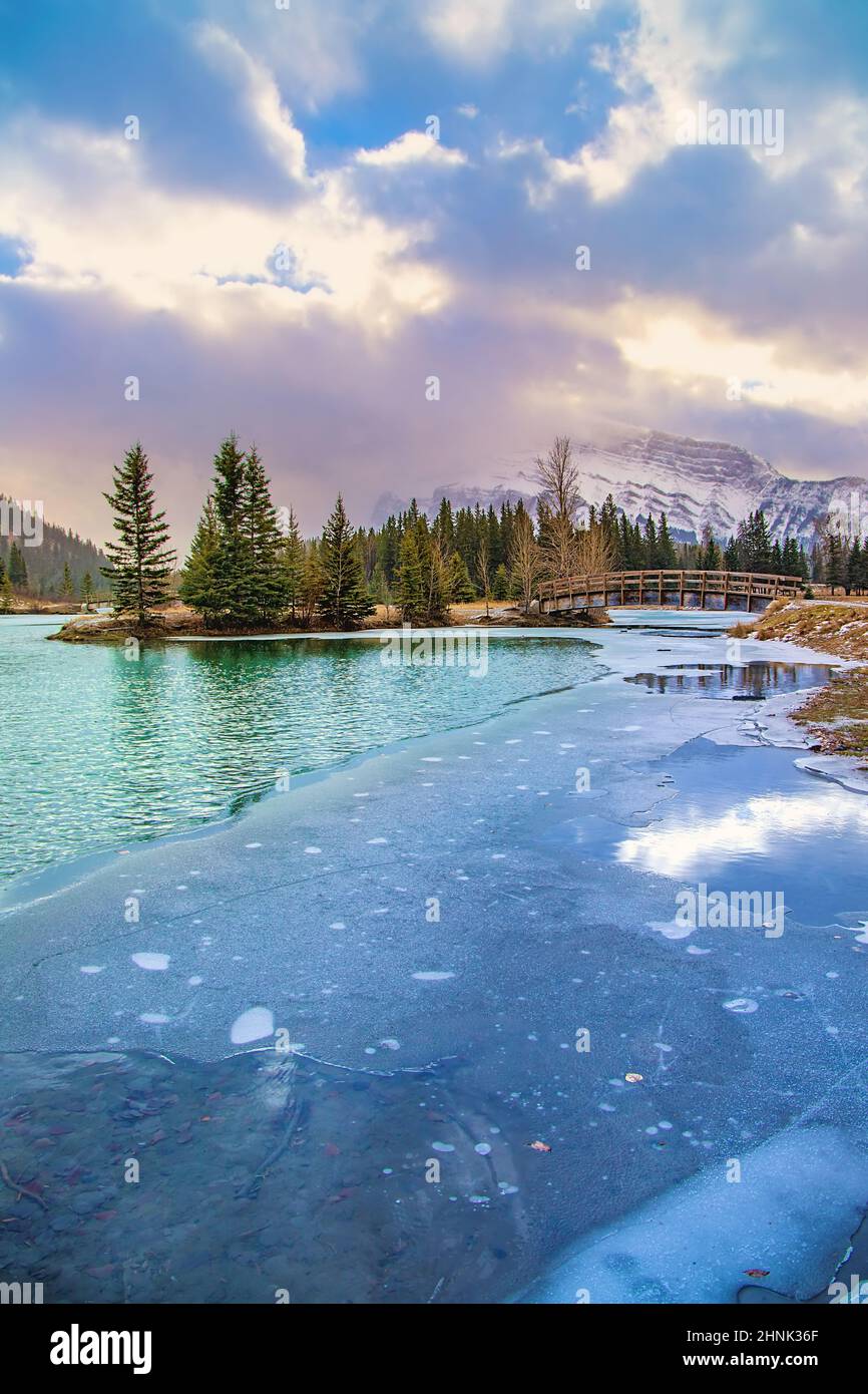 Weather and ponds hi-res stock photography and images - Alamy