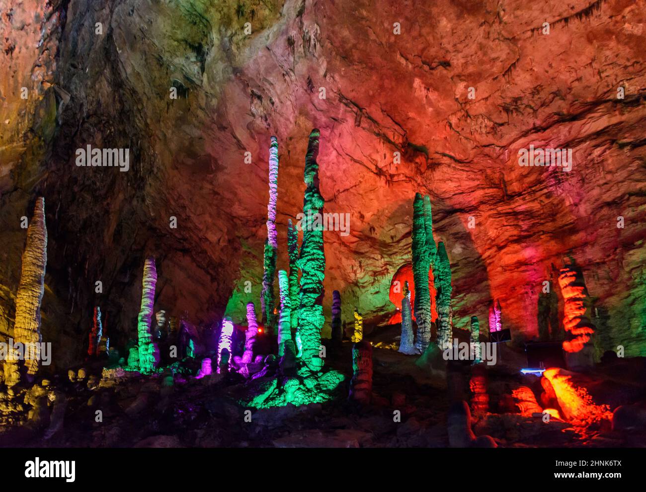 Asia cave hi-res stock photography and images - Alamy
