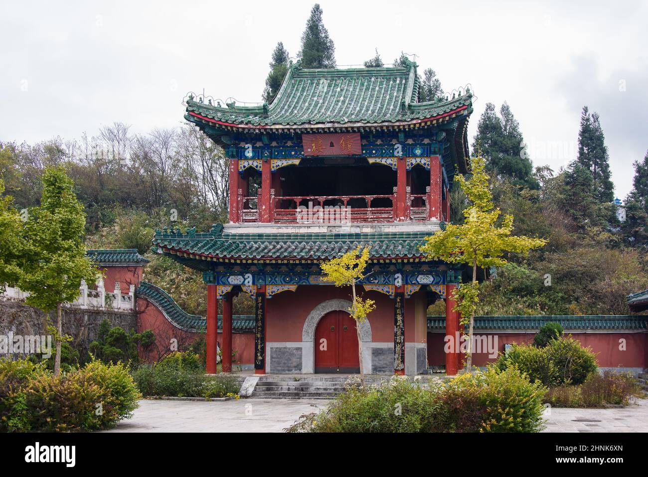 Tianmenshan temple hi-res stock photography and images - Alamy