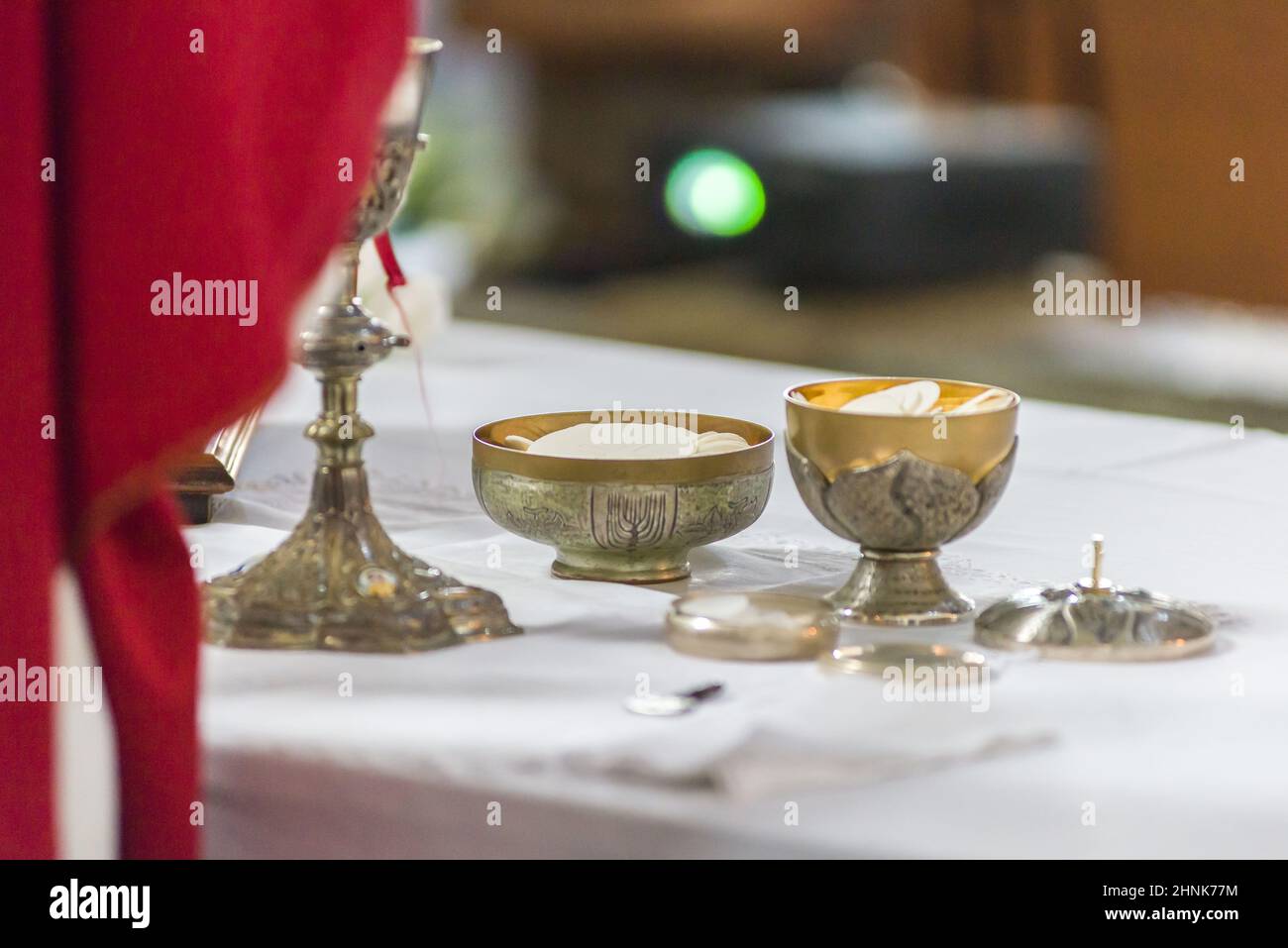 Holy mass eucharist hi-res stock photography and images - Alamy