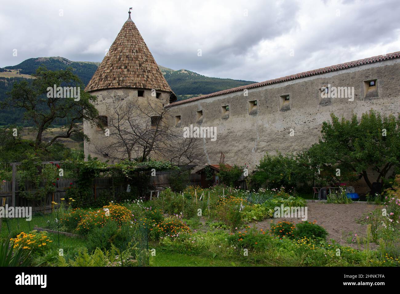 Gate and ramparts in Glurns Stock Photo - Alamy