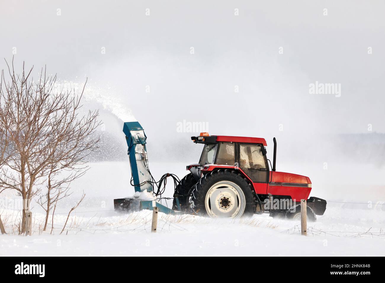 Shoveling snow driveway hi-res stock photography and images - Alamy