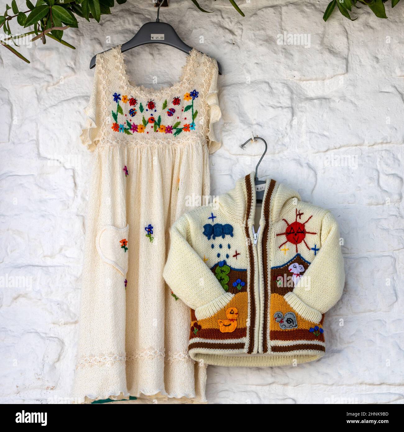 White clothes outside hi-res stock photography and images - Alamy