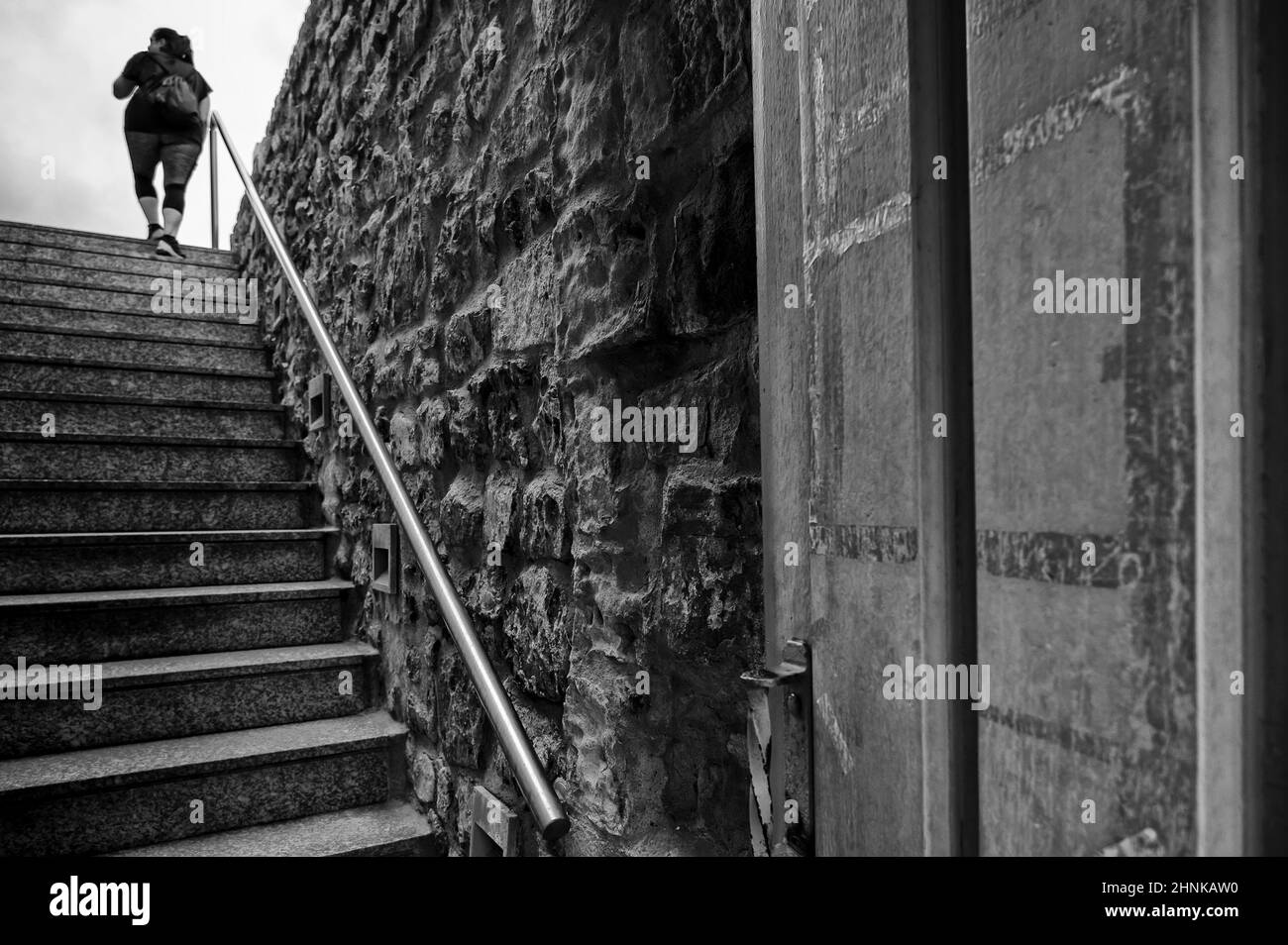 Ladder people Black and White Stock Photos & Images - Alamy