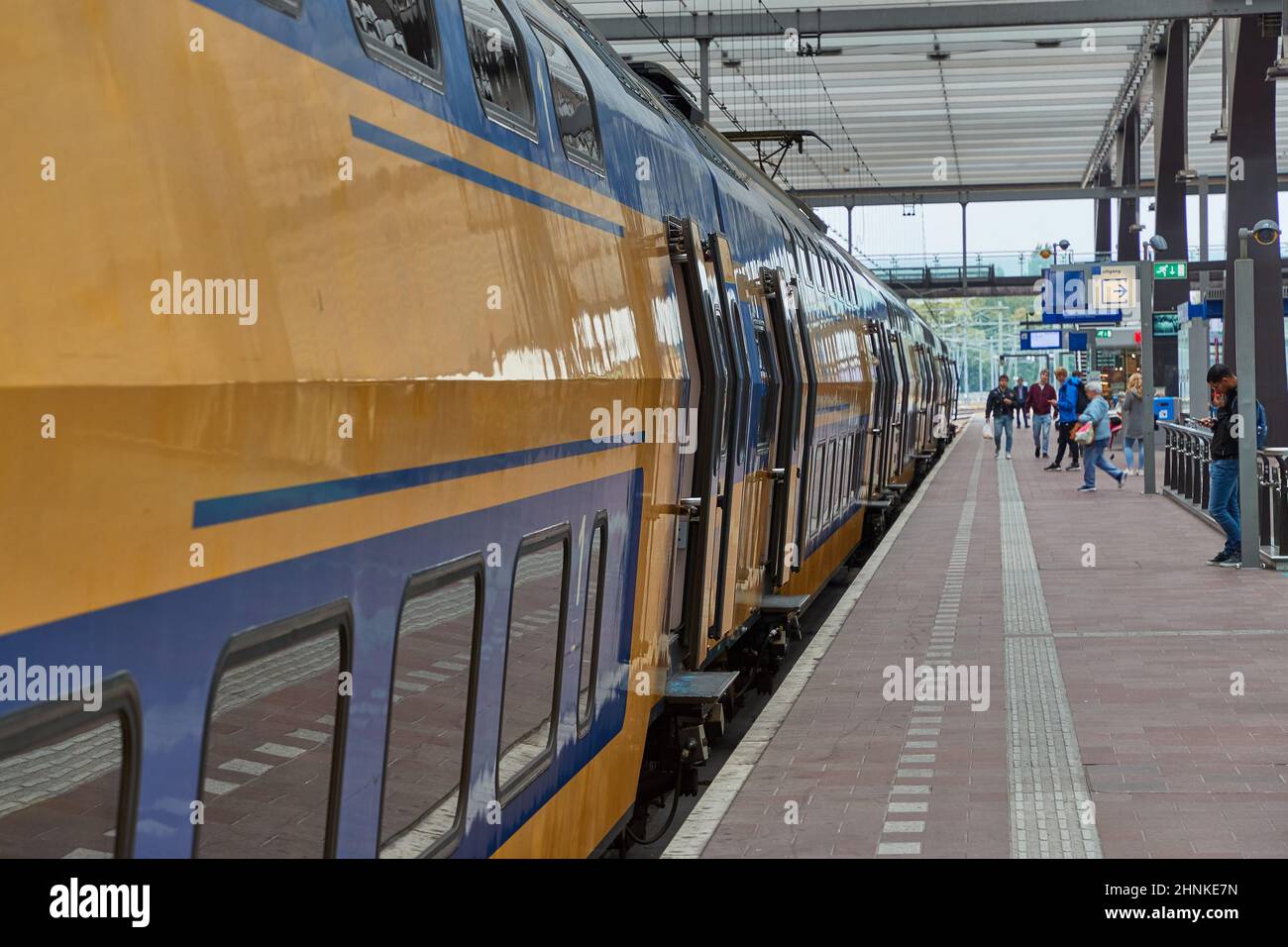 Rotterdam Centraal Railway Station Stock Photo - Alamy