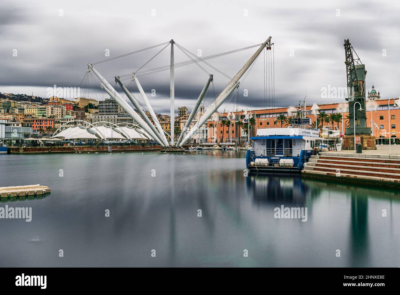 Old harbour structure hi-res stock photography and images - Alamy