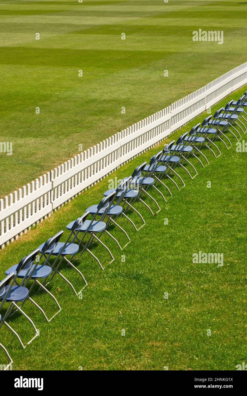 Cricket on fence hi-res stock photography and images - Alamy